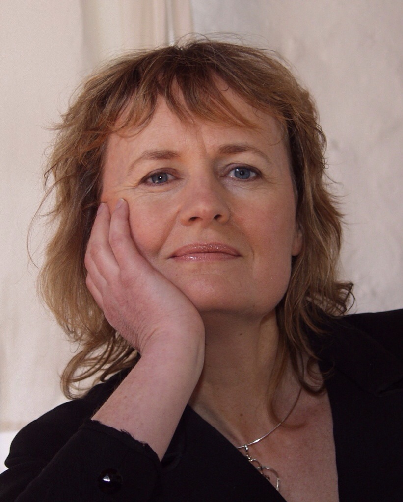 Sally Beamish’s solo harp piece, Awuya live on YouTube – Hands Up for ...