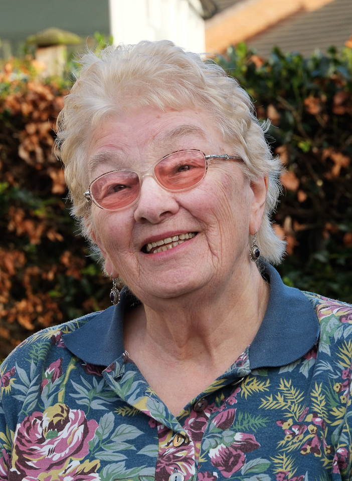 Betty House's Instagram, Twitter & Facebook on IDCrawl