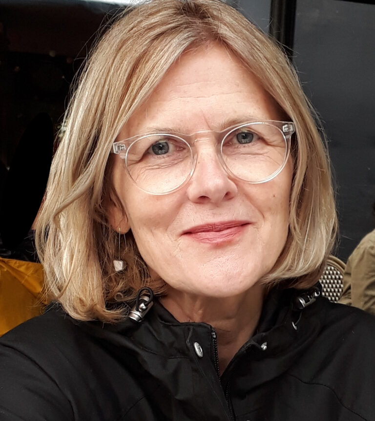 Scots Language Awards 2022: Lesley Benzie – Scots Language Awards
